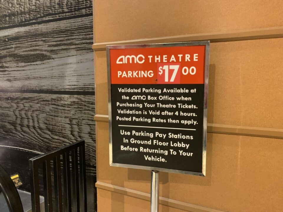 AMC River East 21 Review