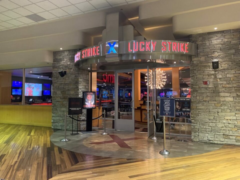 AMC River East 21 Review