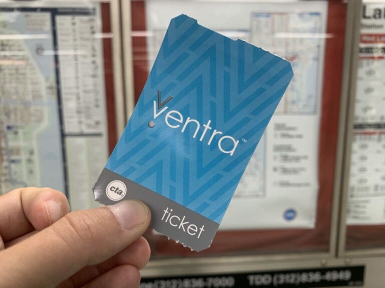 Guide to Riding Chicago's L Train System