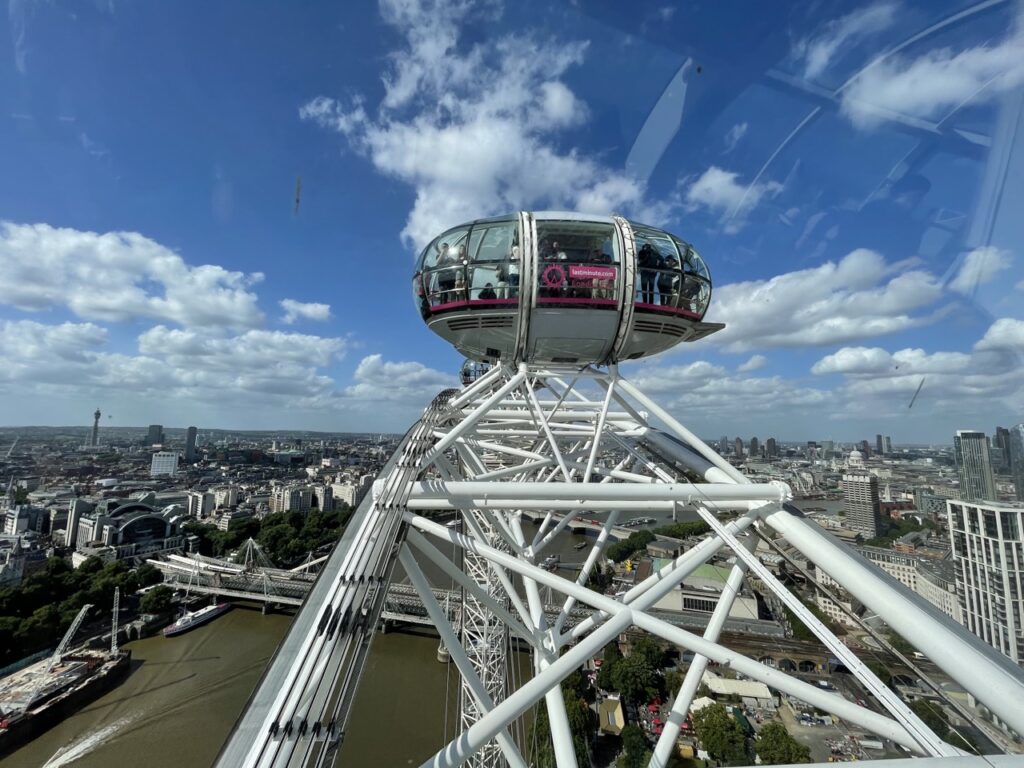 LondonEye_Pod2 - Lattes and Runways