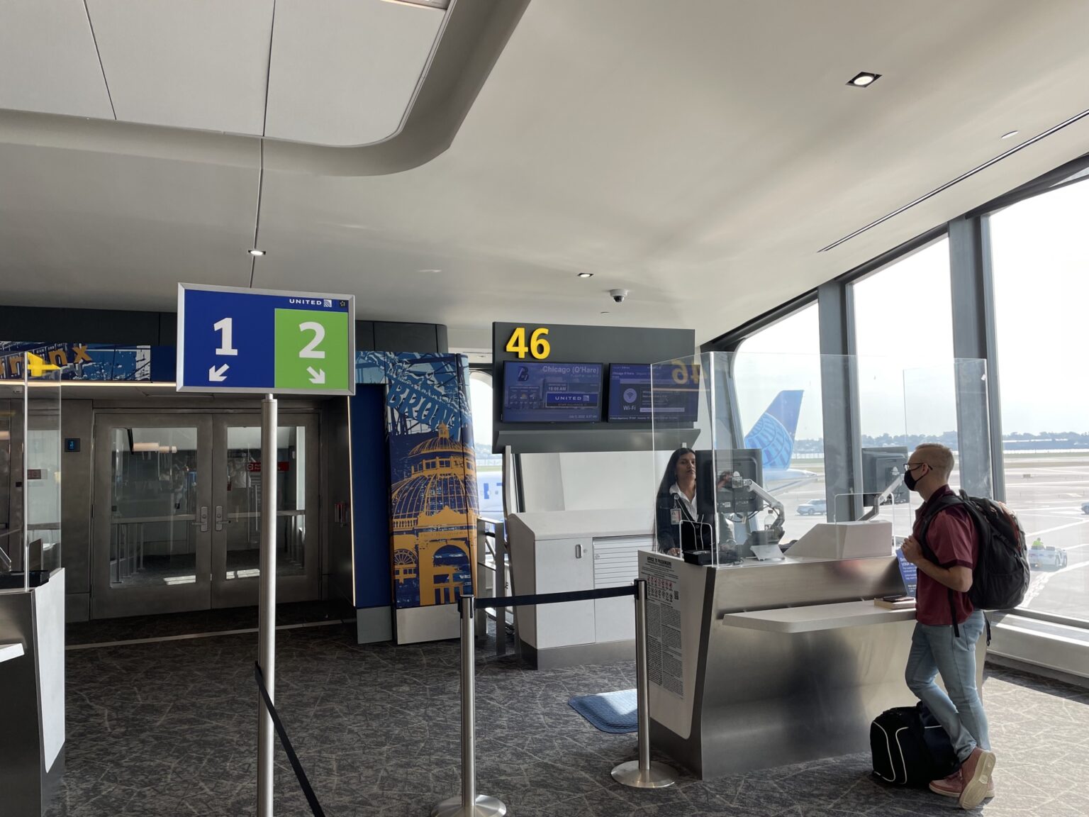 First Class in United Airlines A320 Review