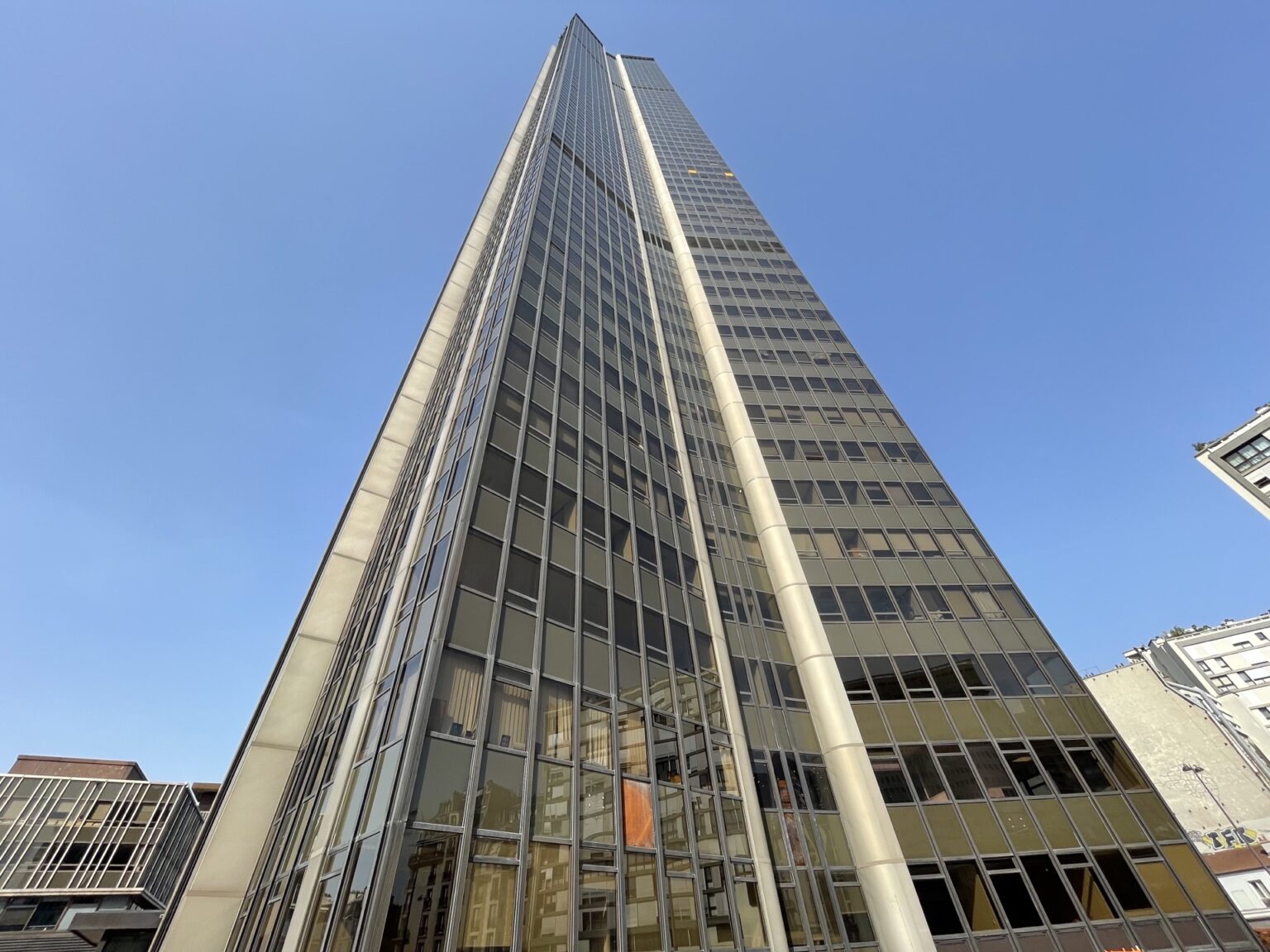 Montparnasse Tower Visitor Guide + Tips