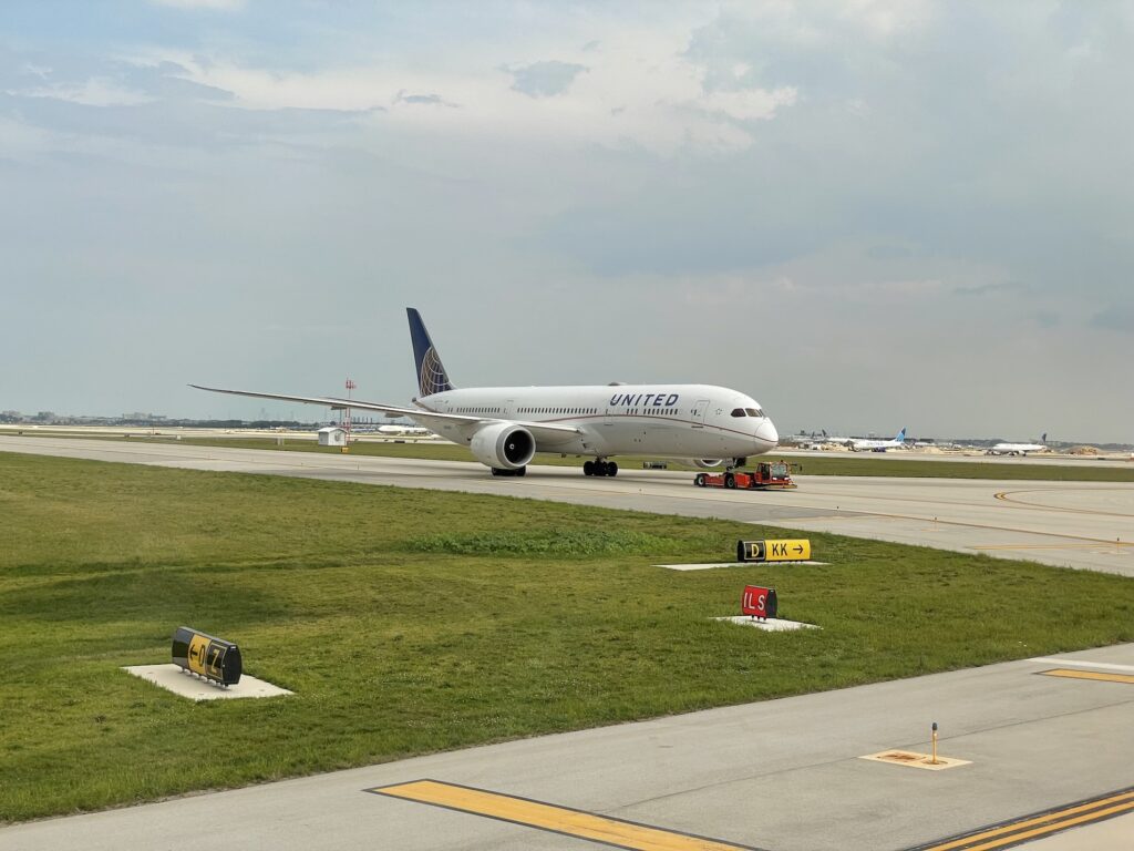 united-basic-economy-example-seat-map-2 - Lattes and Runways