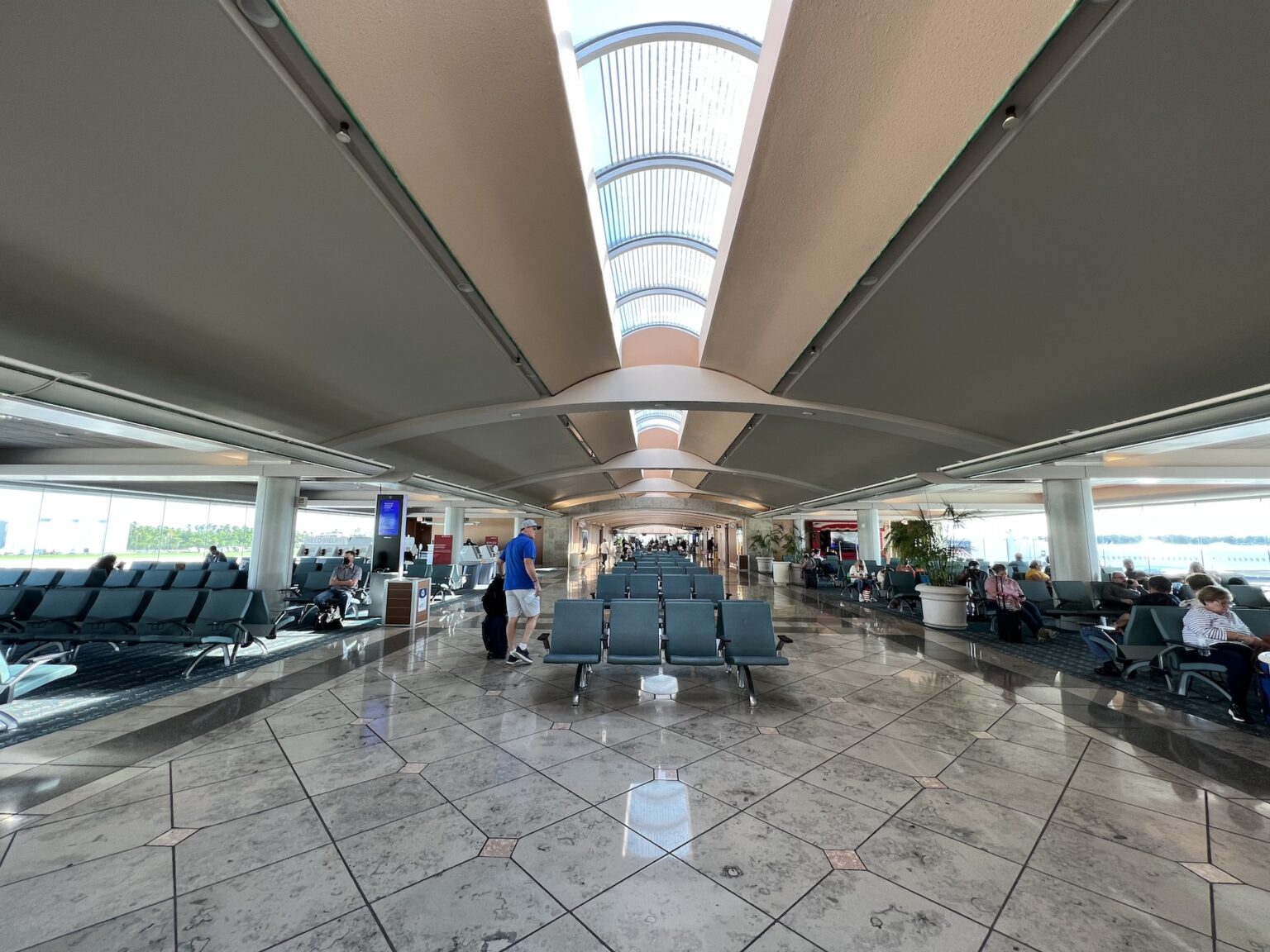 mco-airside-4 - Lattes and Runways