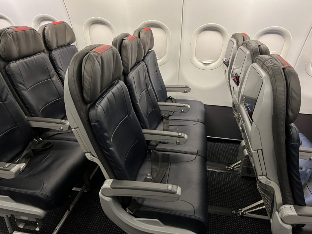 American Airlines A321T — Main Cabin vs Main Cabin Extra