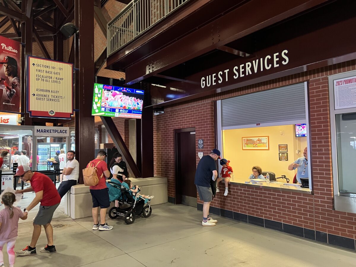 10 Helpful Tips For A Phillies Game With Kids