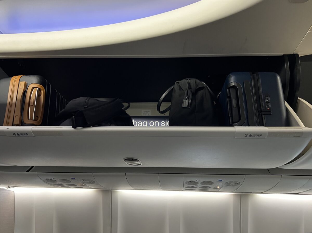 New United First Class Review — Chicago to NYC [2023]