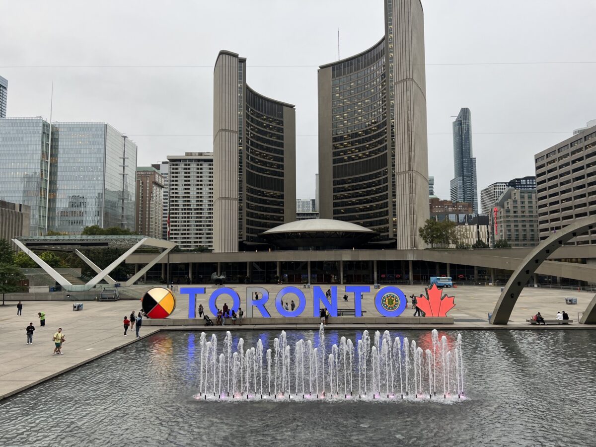 10 Best Things to do in Toronto | City Guide + Sample Itinerary