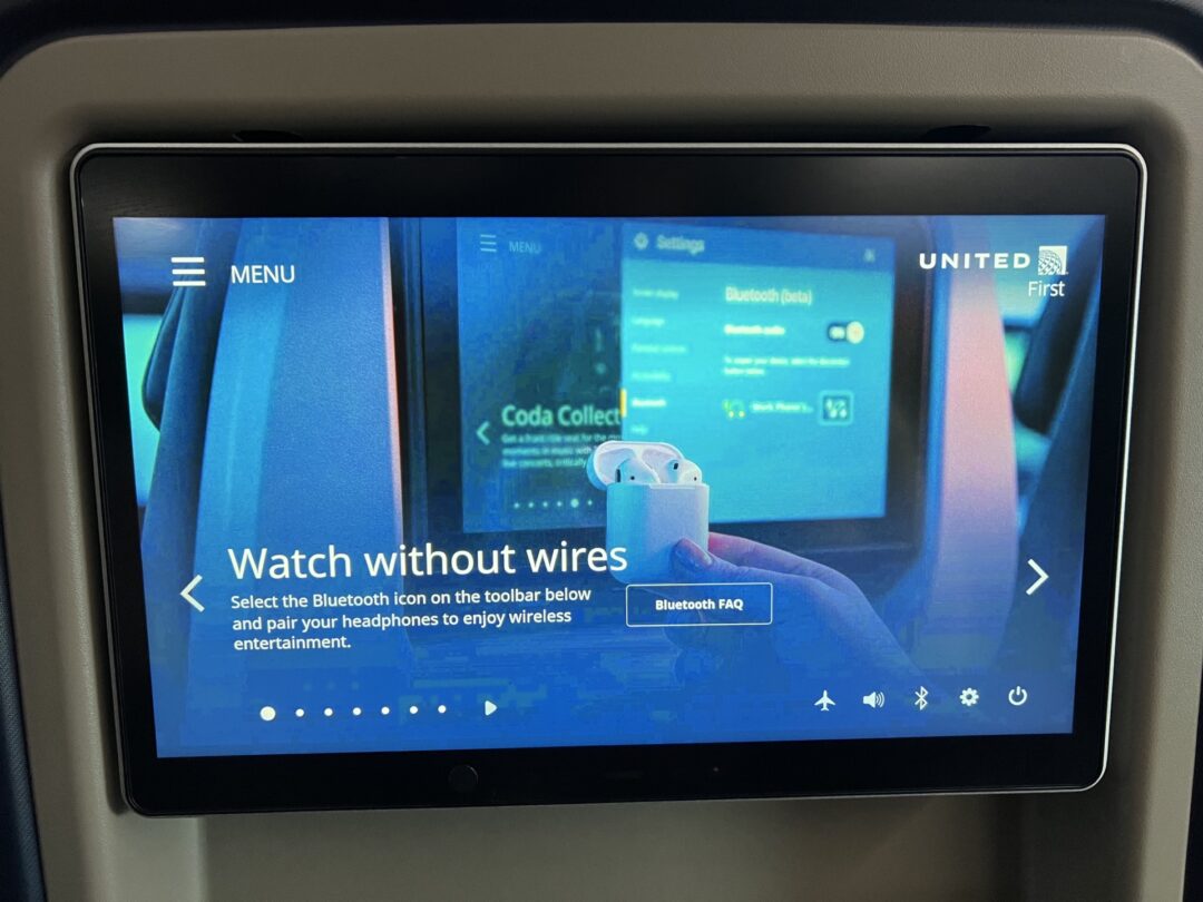 New United First Class Review — Chicago to NYC [2023]