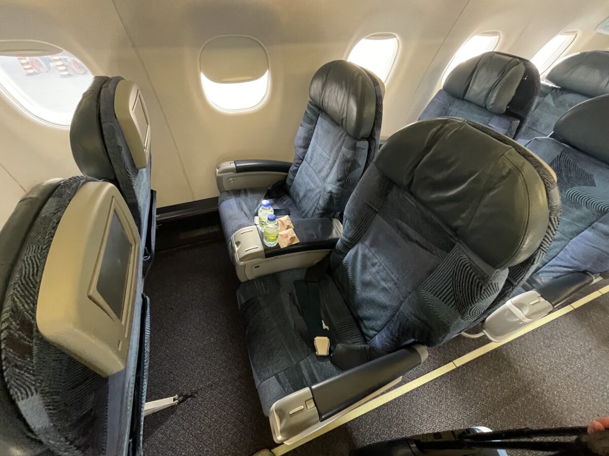 Air Canada Business Class – Toronto to Chicago