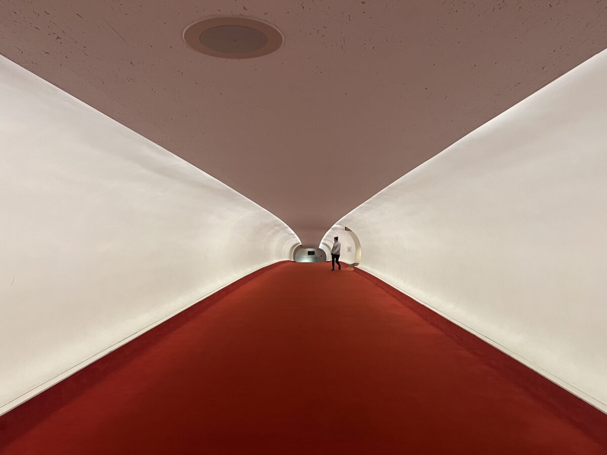 TWA Hotel Review | When to Stay & When to Skip
